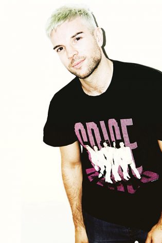 Meet the artist whose queer Star Wars exhibition is coming to a gay bar ...