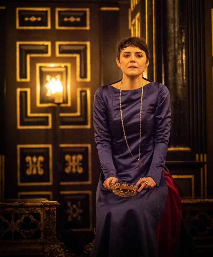 Edward II review - a queer historical tragedy that bows to tragic queer ...