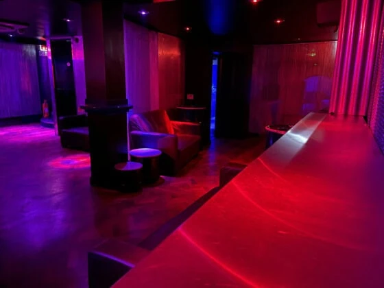 London's Popular Cruise Bar - Vault 139 - QX Magazine